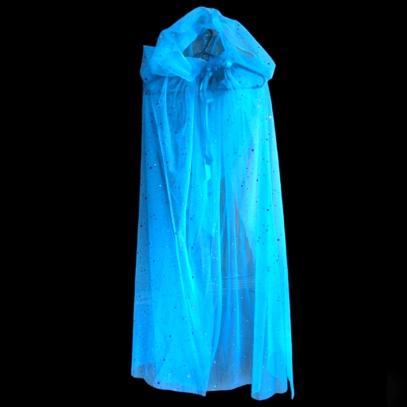 Disney | Other | Disneys Frozen Hooded Cape New 36 Sz8 | Poshmark